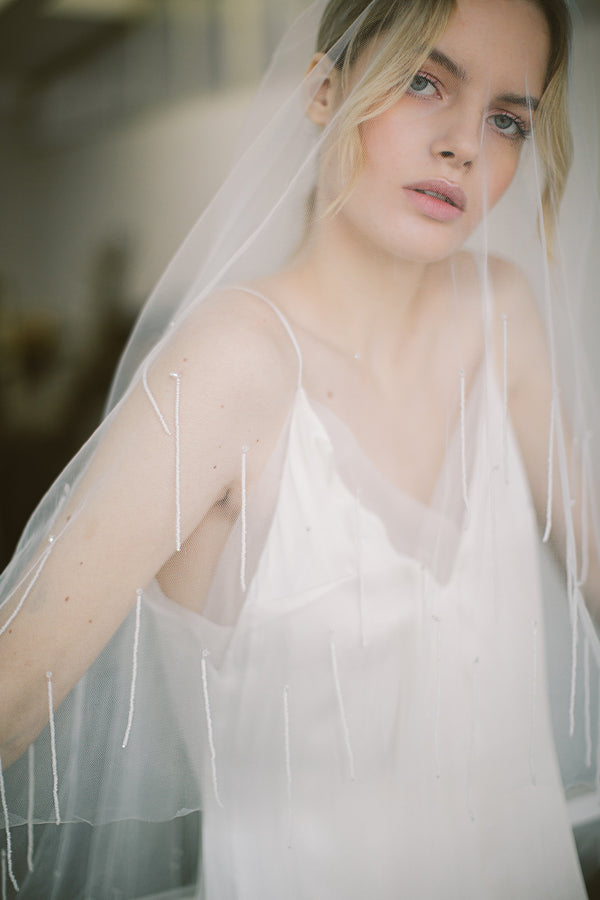 Midnight Raindrops veil | Bridal Veil | MYWONY